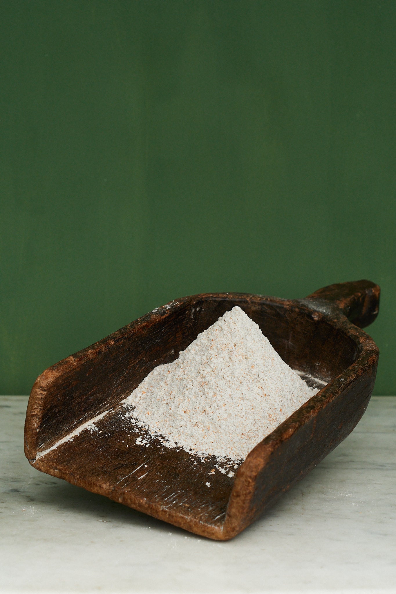 Strong Canadian Blend Wholemeal Flour (214)